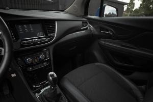 Zils Opel Mokka 2017 Jelgava, ar dzinēja tilpumu 1.60 L un nobraukumu 210 tūkst. km par 9900 €, foto 16 vietnē AUTOMOTO.COM.LV