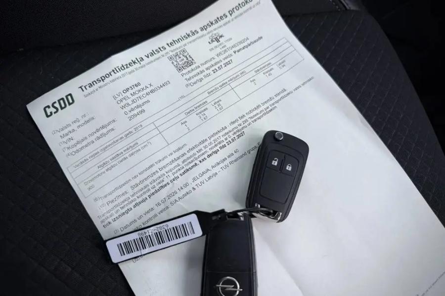 Zils Opel Mokka 2017 Jelgava, ar dzinēja tilpumu 1.60 L un nobraukumu 210 tūkst. km par 9900 €, foto 21 vietnē AUTOMOTO.COM.LV