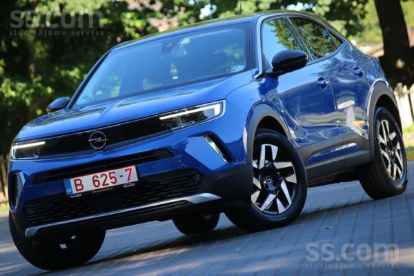 Zils Opel Mokka 2021 Rīga, ar dzinēja tilpumu 1.60 L un nobraukumu 12 tūkst. km par 21500 €, foto 1 vietnē AUTOMOTO.COM.LV