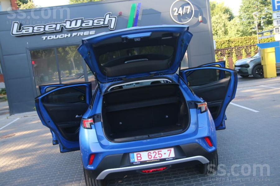 Blue Opel Mokka 2021 in Riga, with an engine capacity of 1.60 L and mileage of 12 thousand km for 21500 €, photo 19 on AUTOMOTO.COM.LV