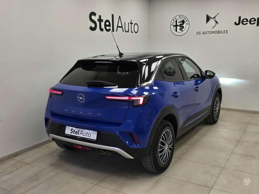 Blue Opel Mokka 2021 in Vilnius, with an engine capacity of 1.20 L and mileage of 75 thousand km for 15990 €, photo 6 on AUTOMOTO.COM.LV