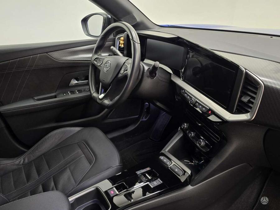 Blue Opel Mokka 2021 in Vilnius, with an engine capacity of 1.20 L and mileage of 75 thousand km for 15990 €, photo 35 on AUTOMOTO.COM.LV