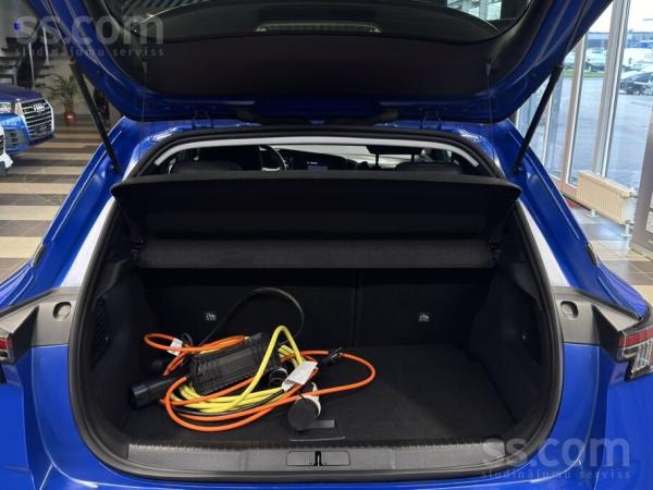 Blue Opel Mokka 2022 in Riga, with an engine capacity of 1.60 L and mileage of 39 thousand km for 18990 €, photo 7 on AUTOMOTO.COM.LV