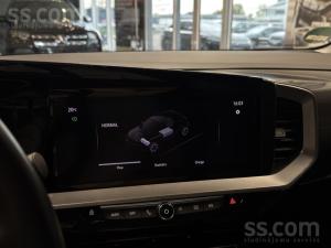 Zils Opel Mokka 2022 Rīga, ar dzinēja tilpumu 1.60 L un nobraukumu 39 tūkst. km par 18990 €, foto 19 vietnē AUTOMOTO.COM.LV