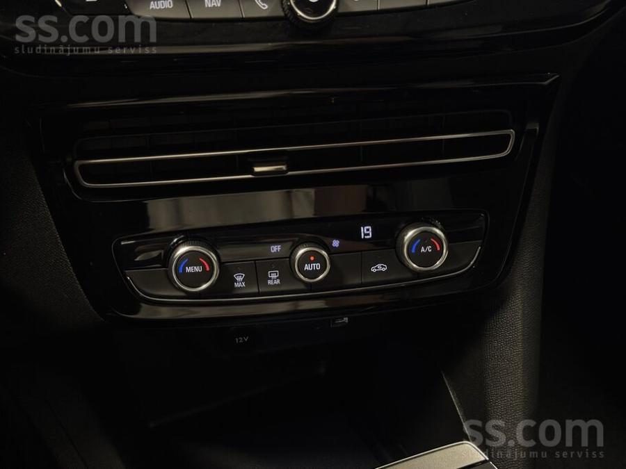 Zils Opel Mokka 2022 Rīga, ar dzinēja tilpumu 1.60 L un nobraukumu 39 tūkst. km par 18990 €, foto 20 vietnē AUTOMOTO.COM.LV