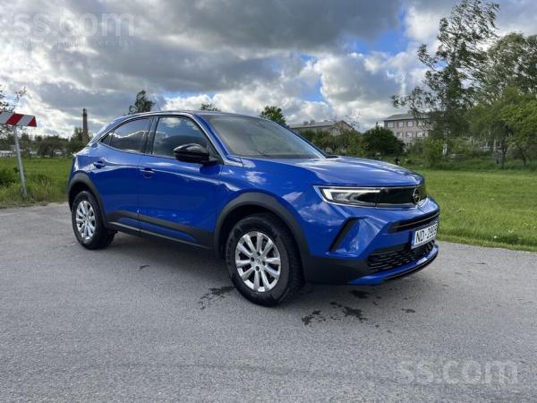 Zils Opel Mokka 2022 Ogre, ar dzinēja tilpumu 1.20 L un nobraukumu 40 tūkst. km par 13950 €, foto 1 vietnē AUTOMOTO.COM.LV