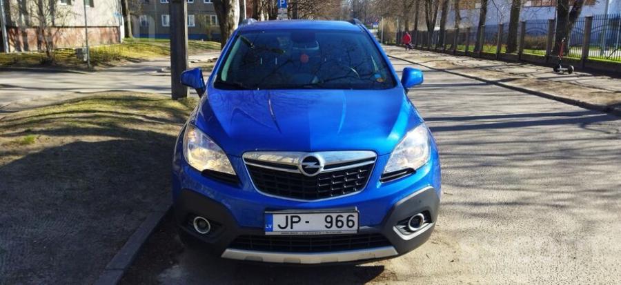 Синий Опель Mokka 2014 в Рига, объемом двигателя 1.40 л и пробегом 94 тыс. км за 7000 €, фото 1 на AUTOMOTO.COM.LV