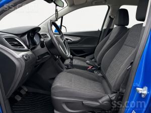 Синий Опель Mokka 2016 в Рига, объемом двигателя 1.60 л и пробегом 84 тыс. км за 6990 €, фото 7 на AUTOMOTO.COM.LV