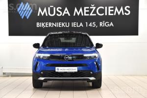 Синий Опель Mokka 2023 в Рига, объемом двигателя 1.20 л и пробегом 7 тыс. км за 23490 €, фото 3 на AUTOMOTO.COM.LV