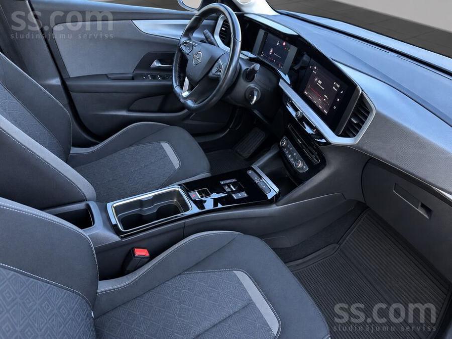 Zils Opel Mokka 2023 Rīga, ar dzinēja tilpumu 1.20 L un nobraukumu 67 tūkst. km par 15690 €, foto 15 vietnē AUTOMOTO.COM.LV