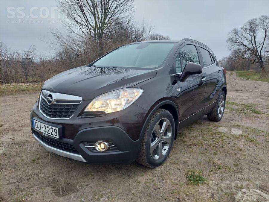 Brown Opel Mokka 2013 in Riga, with an engine capacity of 1.40 L and mileage of 144 thousand km for 9100 €, photo 3 on AUTOMOTO.COM.LV