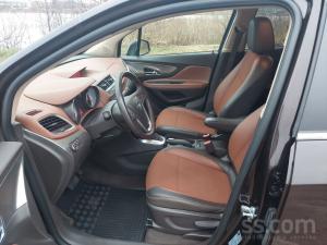 Brown Opel Mokka 2013 in Riga, with an engine capacity of 1.40 L and mileage of 144 thousand km for 9100 €, photo 9 on AUTOMOTO.COM.LV