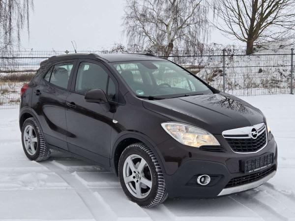 Brown Opel Mokka 2013 in Marijampole, with an engine capacity of 1.70 L and mileage of 267 thousand km for 6800 €, photo 2 on AUTOMOTO.COM.LV
