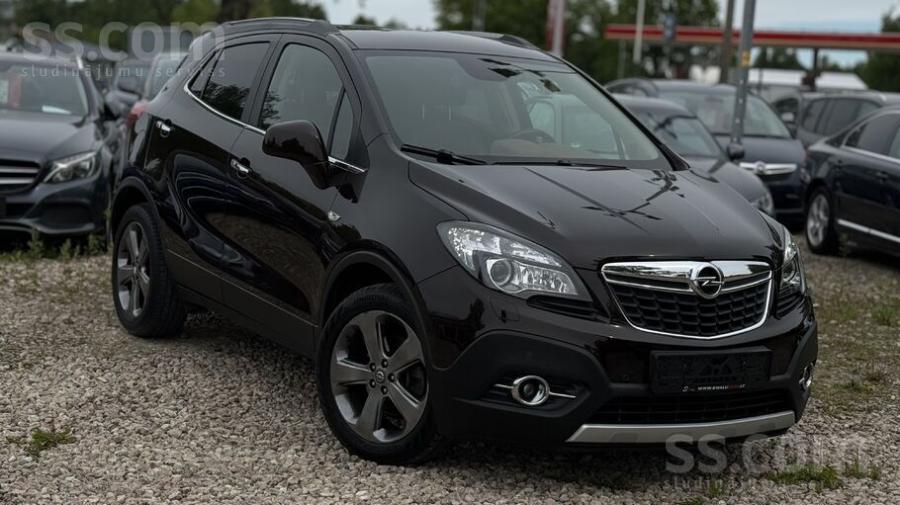 Brown Opel Mokka 2013 in Riga, with an engine capacity of 1.40 L and mileage of 112 thousand km for 8990 €, photo 1 on AUTOMOTO.COM.LV