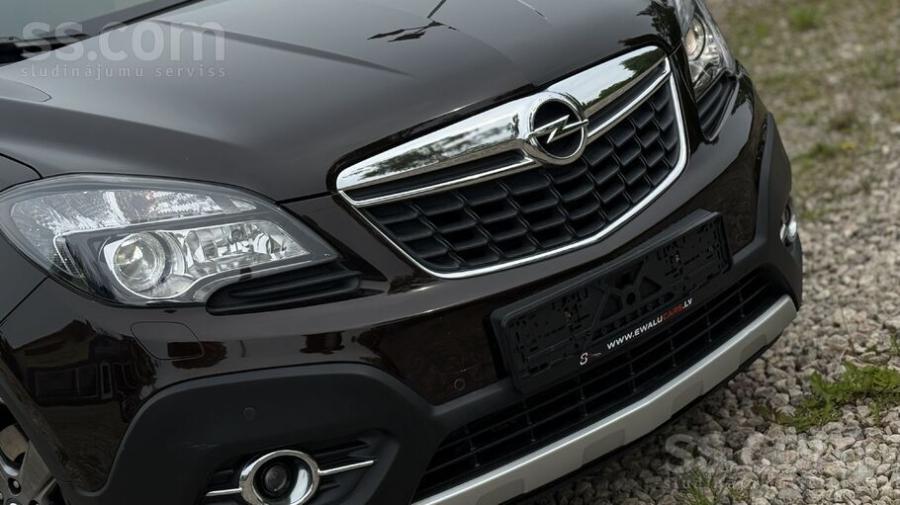 Brown Opel Mokka 2013 in Riga, with an engine capacity of 1.40 L and mileage of 112 thousand km for 8990 €, photo 6 on AUTOMOTO.COM.LV