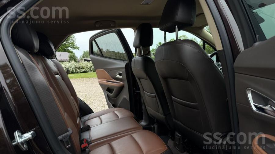 Brown Opel Mokka 2013 in Riga, with an engine capacity of 1.40 L and mileage of 112 thousand km for 8990 €, photo 10 on AUTOMOTO.COM.LV