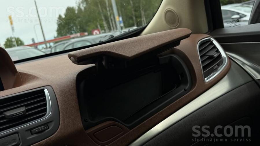 Brown Opel Mokka 2013 in Riga, with an engine capacity of 1.40 L and mileage of 112 thousand km for 8990 €, photo 20 on AUTOMOTO.COM.LV