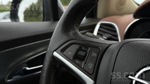 Brown Opel Mokka 2013 in Riga, with an engine capacity of 1.40 L and mileage of 112 thousand km for 8990 €, photo 25 on AUTOMOTO.COM.LV
