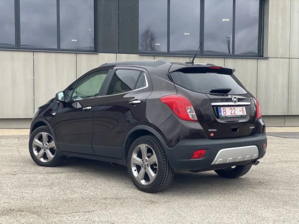Brown Opel Mokka 2013 in Riga, with an engine capacity of 1.70 L and mileage of 315 thousand km for 9490 €, photo 6 on AUTOMOTO.COM.LV