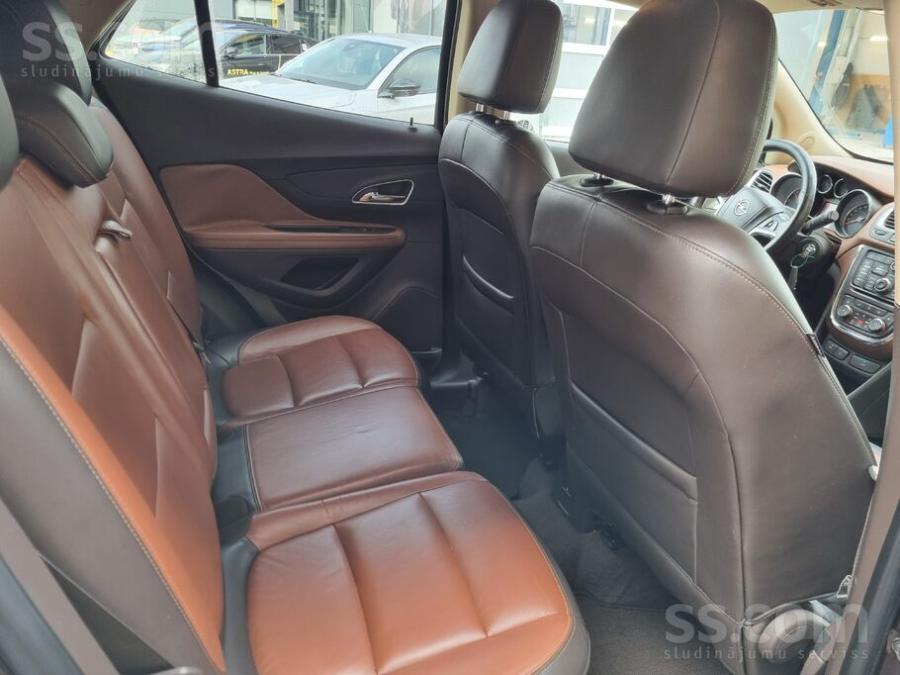 Brown Opel Mokka 2013 in Riga, with an engine capacity of 1.70 L and mileage of 222 thousand km for 8300 €, photo 8 on AUTOMOTO.COM.LV