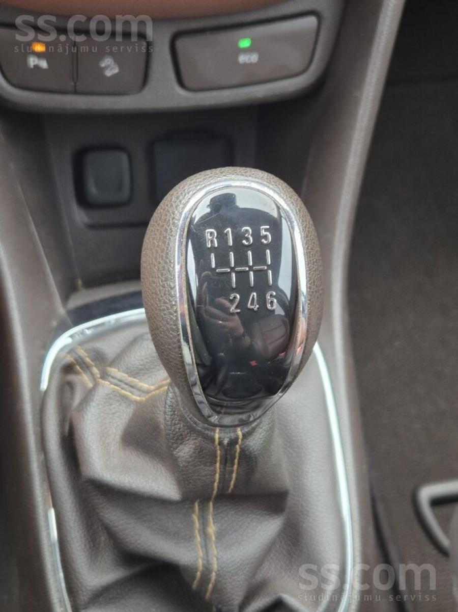 Brūns Opel Mokka 2013 Rīga, ar dzinēja tilpumu 1.70 L un nobraukumu 205 tūkst. km par 7490 €, foto 15 vietnē AUTOMOTO.COM.LV