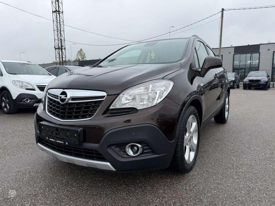 Brown Opel Mokka 2013 in Kaunas, with an engine capacity of 1.69 L and mileage of 102 thousand km for 7100 €, photo 3 on AUTOMOTO.COM.LV