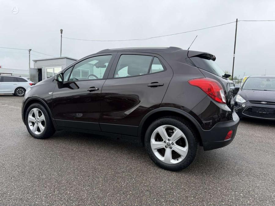 Brown Opel Mokka 2013 in Kaunas, with an engine capacity of 1.69 L and mileage of 102 thousand km for 7100 €, photo 5 on AUTOMOTO.COM.LV