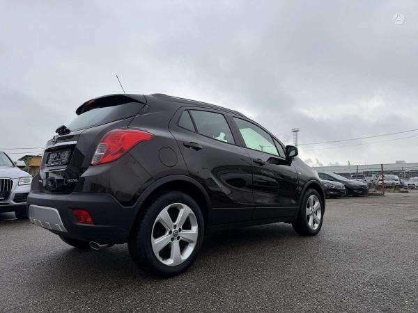 Brown Opel Mokka 2013 in Kaunas, with an engine capacity of 1.69 L and mileage of 102 thousand km for 7100 €, photo 9 on AUTOMOTO.COM.LV