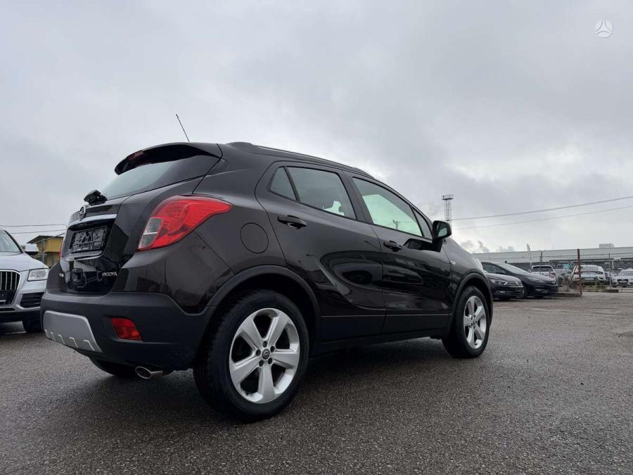 Brown Opel Mokka 2013 in Kaunas, with an engine capacity of 1.69 L and mileage of 102 thousand km for 7100 €, photo 9 on AUTOMOTO.COM.LV