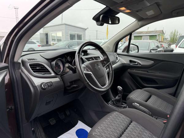 Brown Opel Mokka 2013 in Kaunas, with an engine capacity of 1.69 L and mileage of 102 thousand km for 7100 €, photo 11 on AUTOMOTO.COM.LV