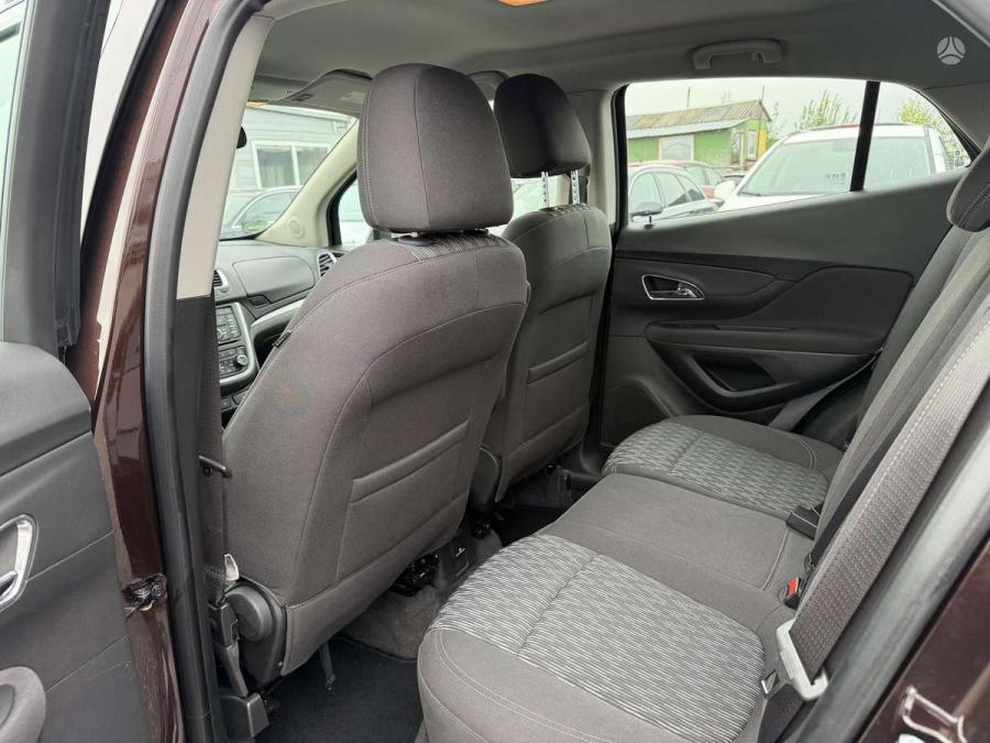 Brown Opel Mokka 2013 in Kaunas, with an engine capacity of 1.69 L and mileage of 102 thousand km for 7100 €, photo 17 on AUTOMOTO.COM.LV
