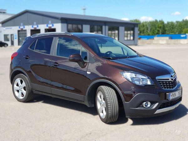 Brown Opel Mokka 2014 in Panevezys, with an engine capacity of 1.36 L and mileage of 143 thousand km for 6800 €, photo 3 on AUTOMOTO.COM.LV