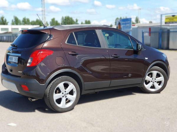 Brown Opel Mokka 2014 in Panevezys, with an engine capacity of 1.36 L and mileage of 143 thousand km for 6800 €, photo 4 on AUTOMOTO.COM.LV