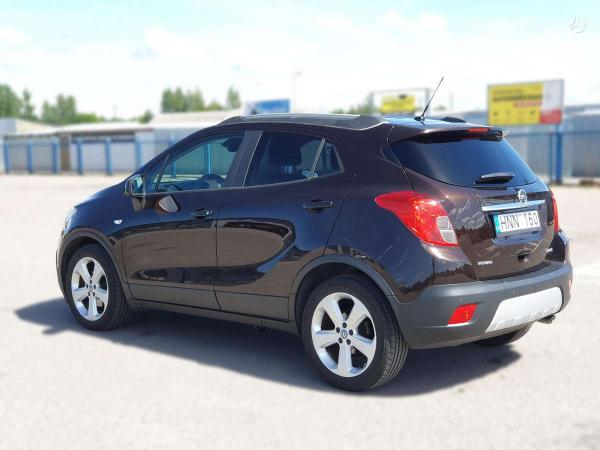 Brown Opel Mokka 2014 in Panevezys, with an engine capacity of 1.36 L and mileage of 143 thousand km for 6800 €, photo 8 on AUTOMOTO.COM.LV