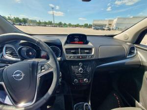 Brown Opel Mokka 2014 in Panevezys, with an engine capacity of 1.36 L and mileage of 143 thousand km for 6800 €, photo 13 on AUTOMOTO.COM.LV