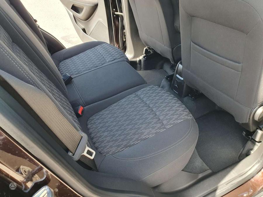 Brown Opel Mokka 2014 in Panevezys, with an engine capacity of 1.36 L and mileage of 143 thousand km for 6800 €, photo 18 on AUTOMOTO.COM.LV