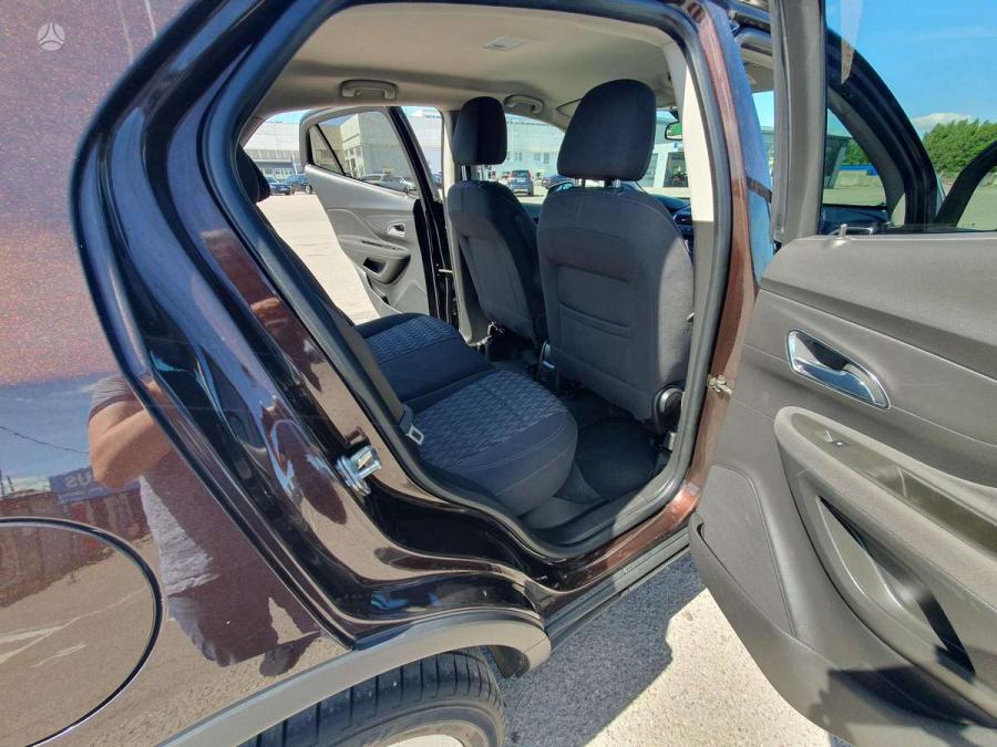 Brown Opel Mokka 2014 in Panevezys, with an engine capacity of 1.36 L and mileage of 143 thousand km for 6800 €, photo 21 on AUTOMOTO.COM.LV