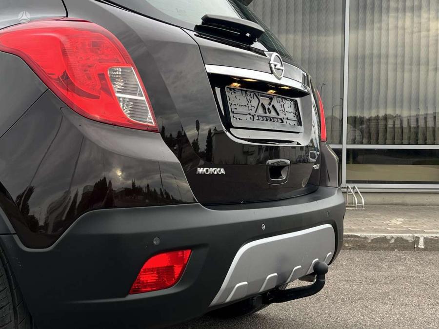 Brown Opel Mokka 2014 in Panevezys, with an engine capacity of 1.69 L and mileage of 286 thousand km for 4999 €, photo 7 on AUTOMOTO.COM.LV