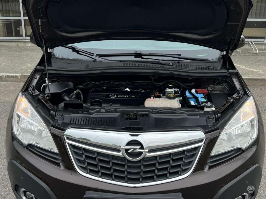 Brown Opel Mokka 2014 in Panevezys, with an engine capacity of 1.69 L and mileage of 286 thousand km for 4999 €, photo 9 on AUTOMOTO.COM.LV