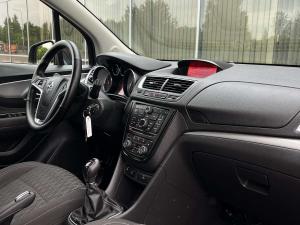 Brown Opel Mokka 2014 in Panevezys, with an engine capacity of 1.69 L and mileage of 286 thousand km for 4999 €, photo 10 on AUTOMOTO.COM.LV