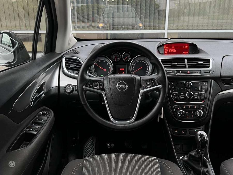 Brown Opel Mokka 2014 in Panevezys, with an engine capacity of 1.69 L and mileage of 286 thousand km for 4999 €, photo 12 on AUTOMOTO.COM.LV