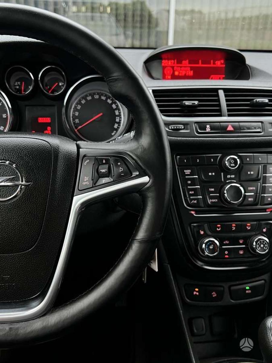 Brown Opel Mokka 2014 in Panevezys, with an engine capacity of 1.69 L and mileage of 286 thousand km for 4999 €, photo 21 on AUTOMOTO.COM.LV