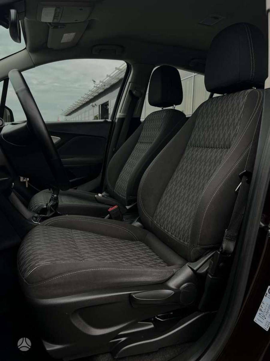 Brown Opel Mokka 2014 in Panevezys, with an engine capacity of 1.69 L and mileage of 286 thousand km for 4999 €, photo 26 on AUTOMOTO.COM.LV