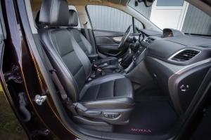 Brown Opel Mokka 2014 in Tukums, with an engine capacity of 1.70 L and mileage of 320 thousand km for 5990 €, photo 14 on AUTOMOTO.COM.LV