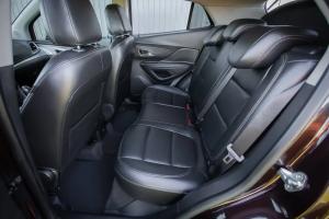 Brown Opel Mokka 2014 in Tukums, with an engine capacity of 1.70 L and mileage of 320 thousand km for 5990 €, photo 16 on AUTOMOTO.COM.LV