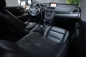 Brown Opel Mokka 2014 in Tukums, with an engine capacity of 1.70 L and mileage of 320 thousand km for 5990 €, photo 17 on AUTOMOTO.COM.LV