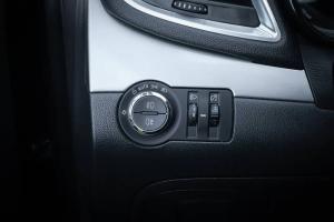 Brown Opel Mokka 2014 in Tukums, with an engine capacity of 1.70 L and mileage of 320 thousand km for 5990 €, photo 19 on AUTOMOTO.COM.LV
