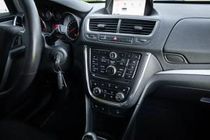 Brown Opel Mokka 2014 in Tukums, with an engine capacity of 1.70 L and mileage of 320 thousand km for 5990 €, photo 28 on AUTOMOTO.COM.LV