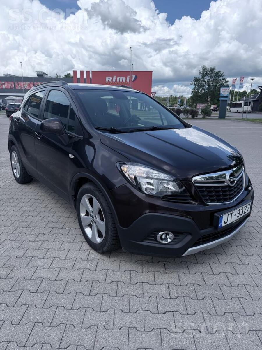 Brown Opel Mokka 2014 in Dobele, with an engine capacity of 1.60 L and mileage of 181 thousand km for 7500 €, photo 1 on AUTOMOTO.COM.LV