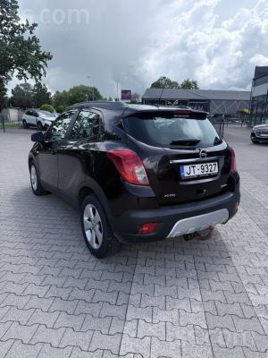 Brown Opel Mokka 2014 in Dobele, with an engine capacity of 1.60 L and mileage of 181 thousand km for 7500 €, photo 6 on AUTOMOTO.COM.LV